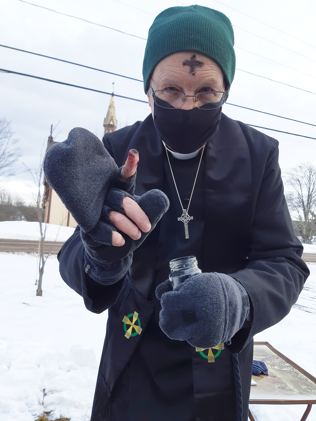 Drive-thru Ash Wednesday service proves popular | Church of the ...