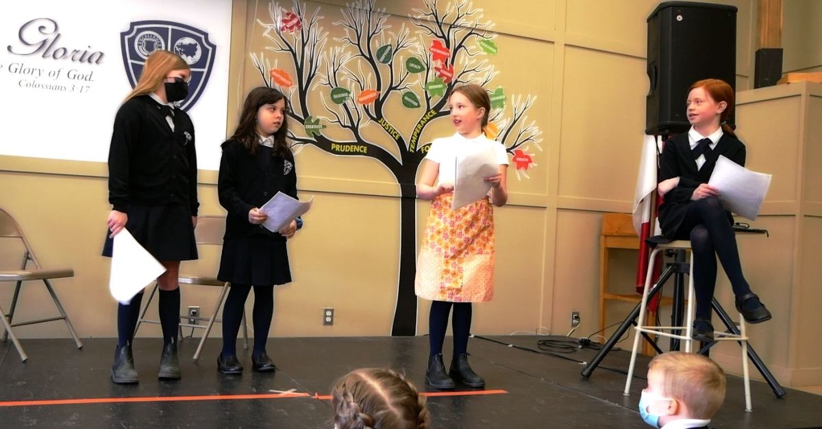 Grade 3-4 Reader's Theater group perform Spiderella | Phil & Jennie ...