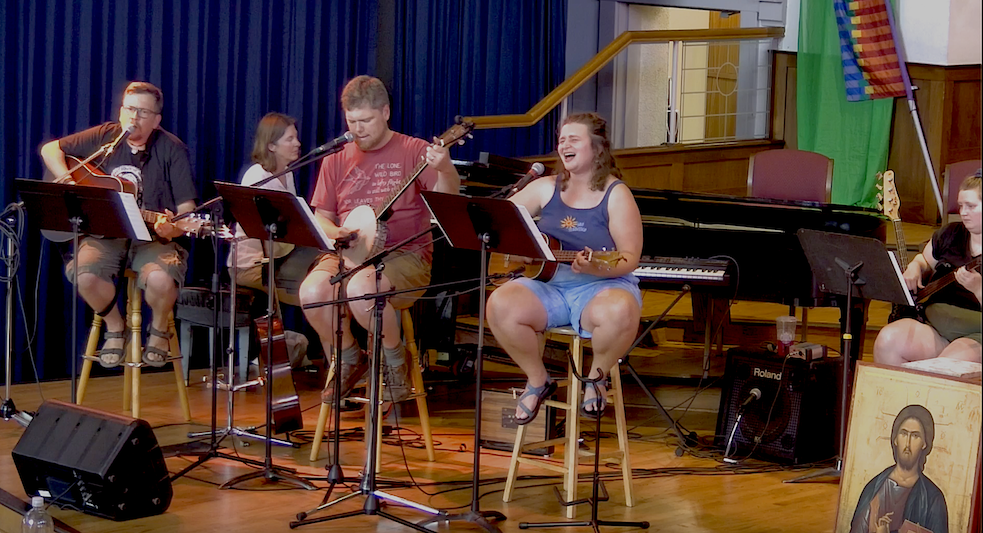 AbbeyChurch Sunday Worship | the emmaus community and the abbeychurch