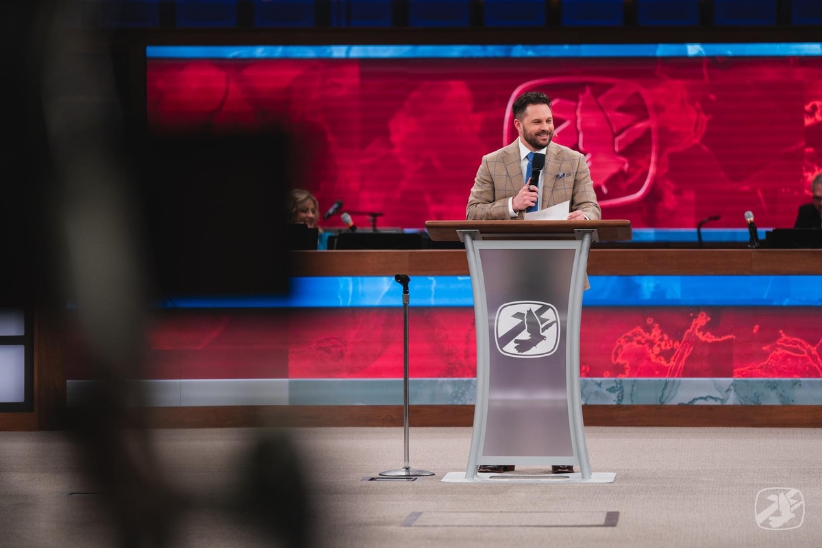 Sunday Night Service | Family Worship Center Church