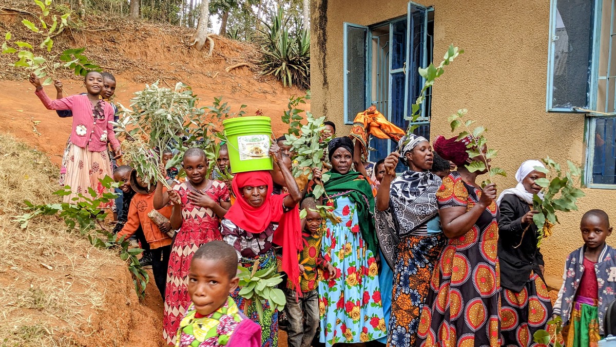 Zion Travelers Fly on Monday | Kirangare Companionship | Zion Lutheran ...