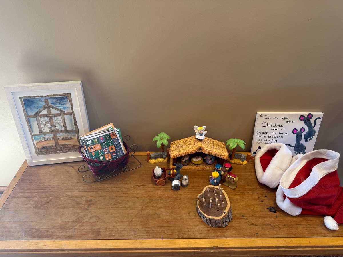 Parsonage Open House Welcomes Church Family | Intergenerational ...