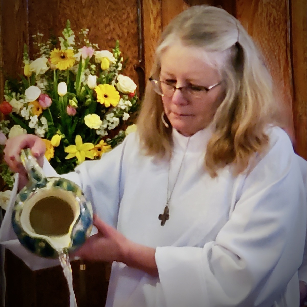 The Rev. Lisa Rygiel Installed as Zion's Lutheran Pastor | Zion's ...